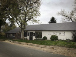 A PROPOS – LE TOTEM